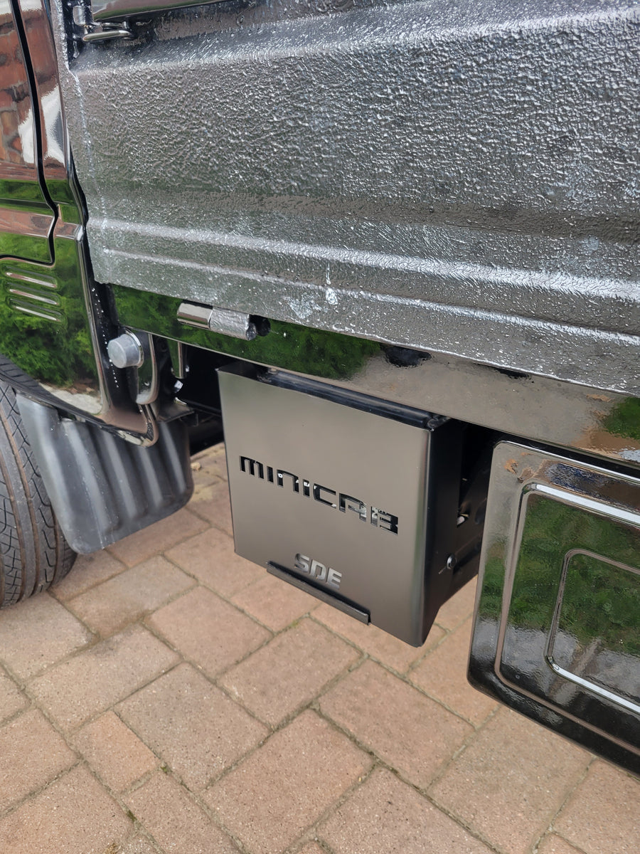 Mitsubishi Minicab 93-99 Battery Cover – SomethingDifferentEng